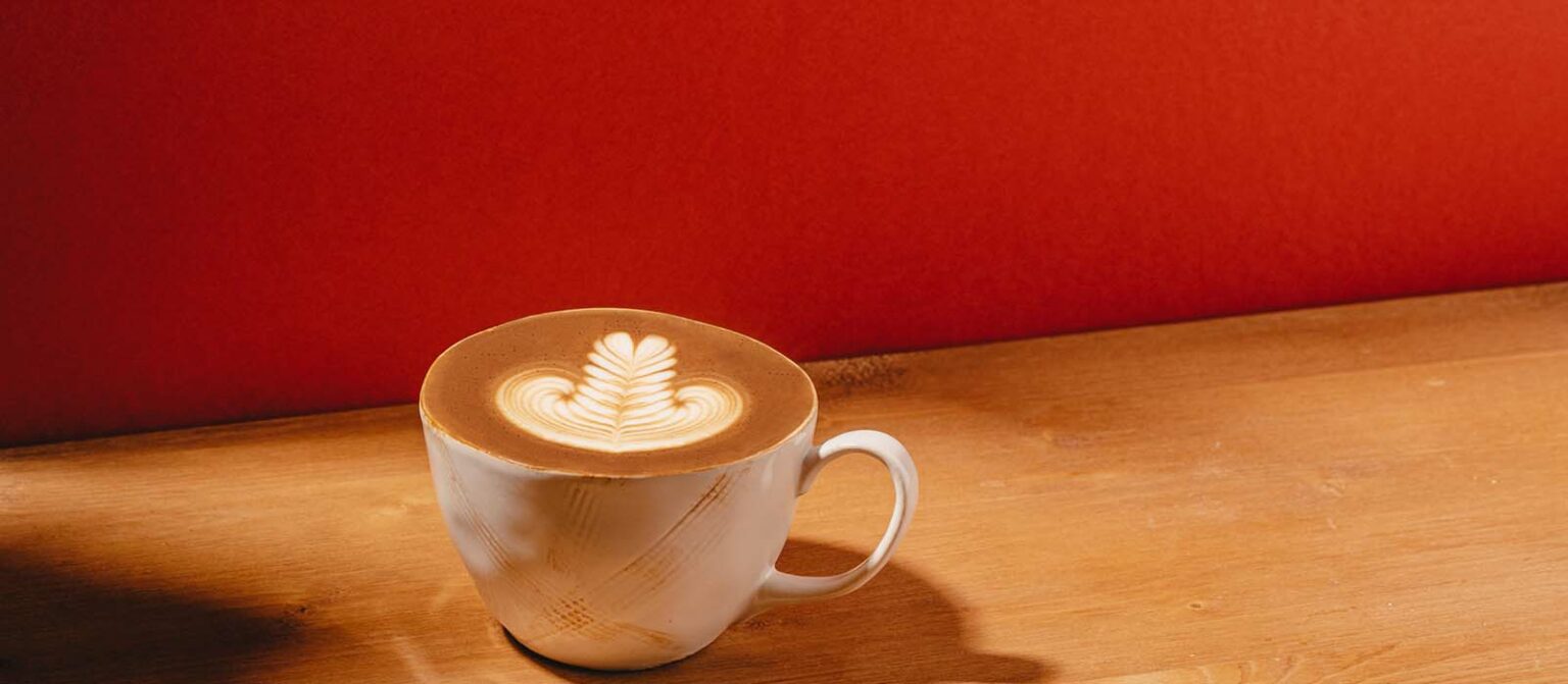 How to make a Flat White ? Our recipe - MaxiCoffee